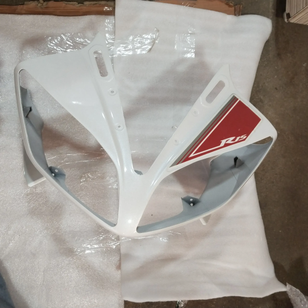 R15 HEAD LIGHT VISOR WHITE/RED - Buy Online at Best Price Indian Bikes ...